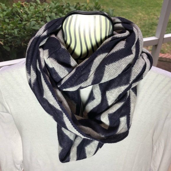 LOFT | Accessories | Loft Navy And White Linen Blend Infinity Scarf ...
